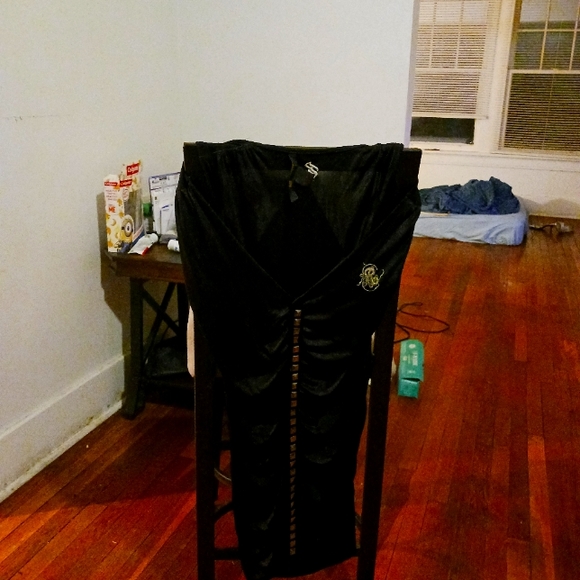 Dresses | Plus Size Little Black Dress A Must Have Will Fit Sizes 16 ...